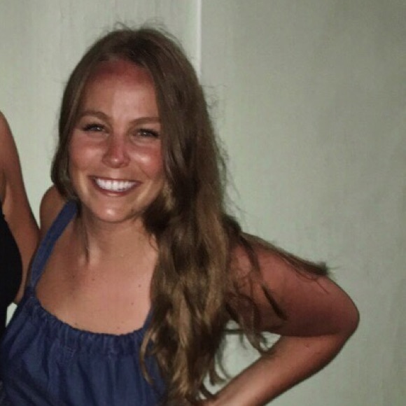 Paige's Closet (@paige_wertz) | Poshmark